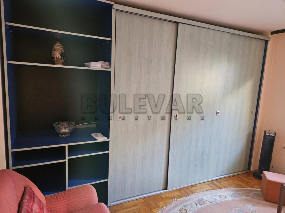 Radoja Dakića, Jednoiposoban stan za izdavanje, 40m2, 200€