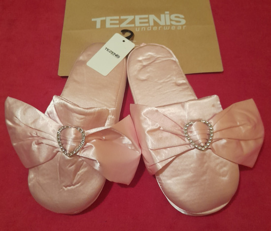 Tezenis roze saten papuce one size 38/39 NOVO!%