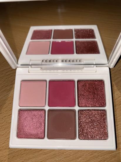 Fenty Beauty paleta senki