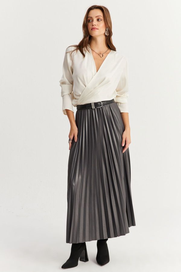 Cool & Sexy Women's Anthracite Elastic Waist Pleated Skirt IO190