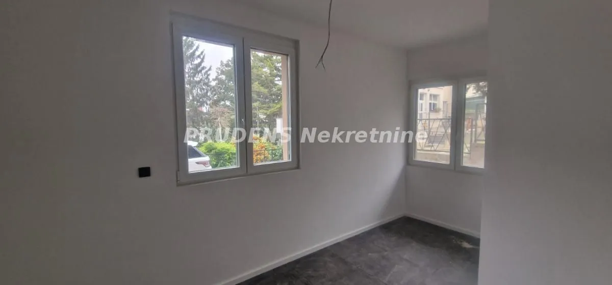 Izdavanje, poslovni prostor, 72m2, Olimp, Zvezdara, Beograd