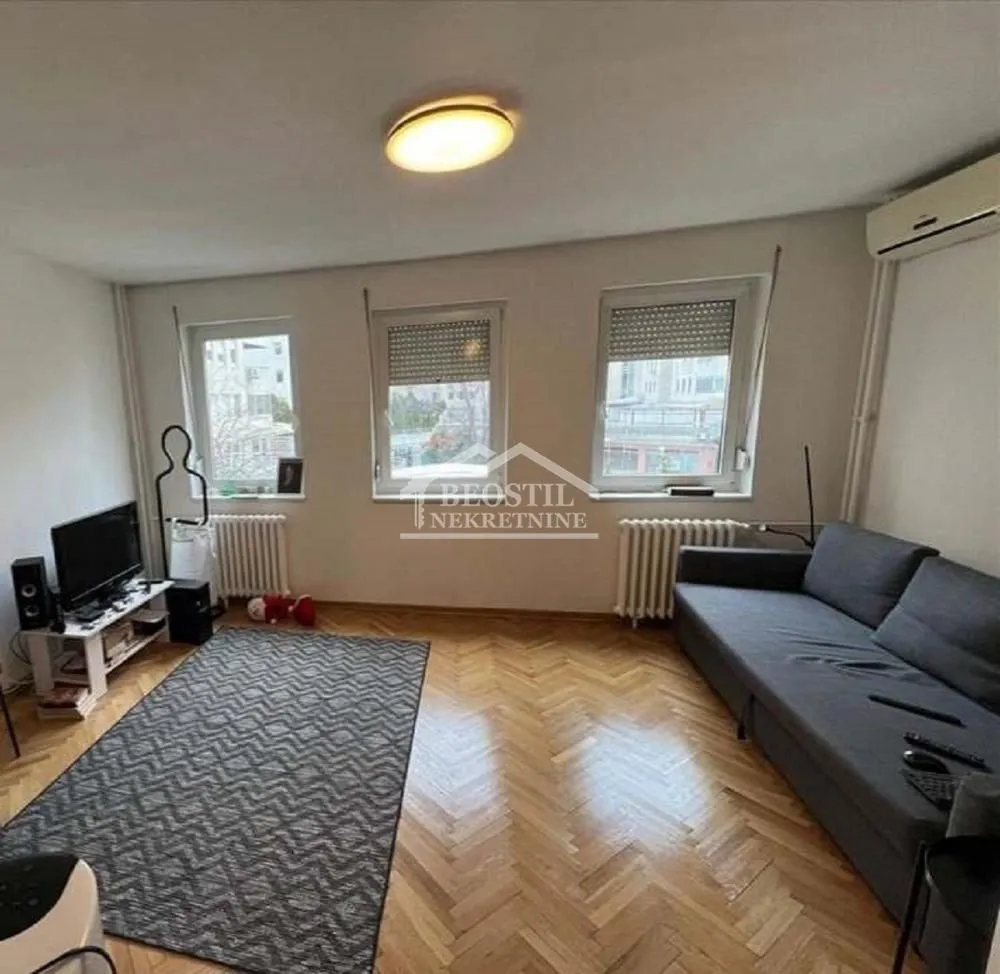 Prodaja, jednosoban stan, 33m2, Novi Beograd Blok 12, Novi Beograd, Beograd