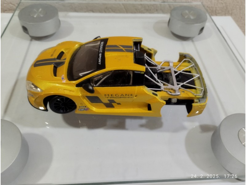 Renault Megane trophy - burago 1:24