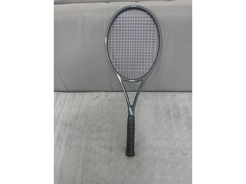 Wilson Avenger Vintage Graphite Composition Midsize Ten