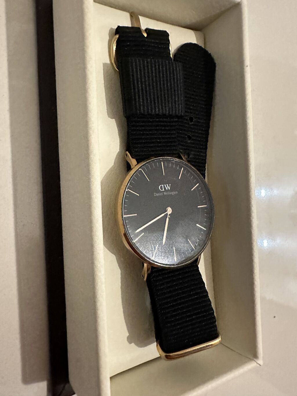 Klasični sat, Daniel Wellington, Unisex