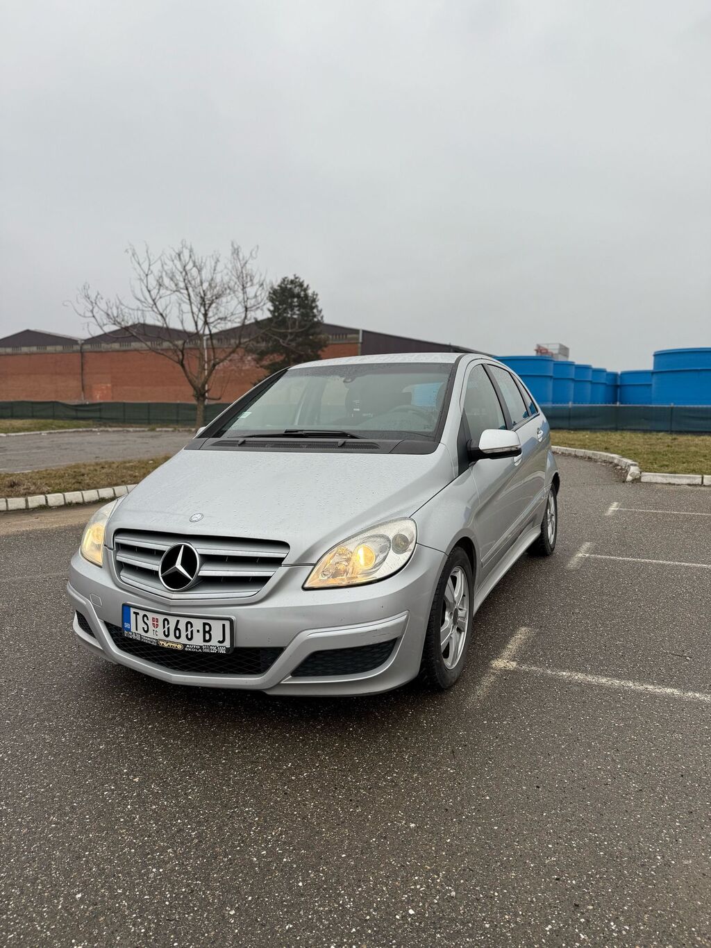 Mercedes B180 CDI kupljen nov u Srbiji. Vozi se svakog dana