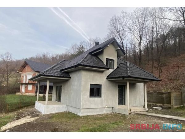 Kuca na Prodaju 130 m2 Jovac-Kraljevo