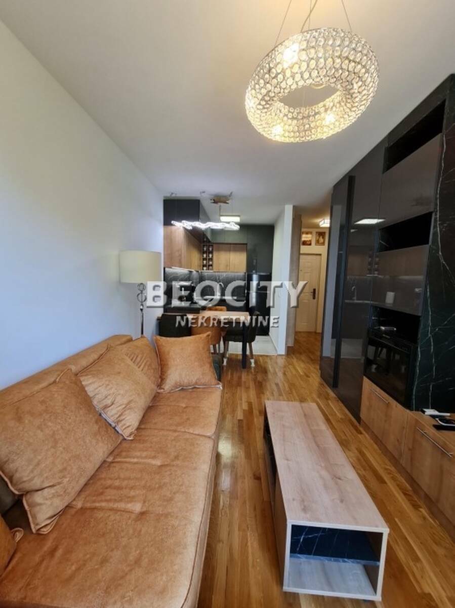 Zlatibor, Centar, Ace Pavlovića , 2.0, 40m2, 89980EUR