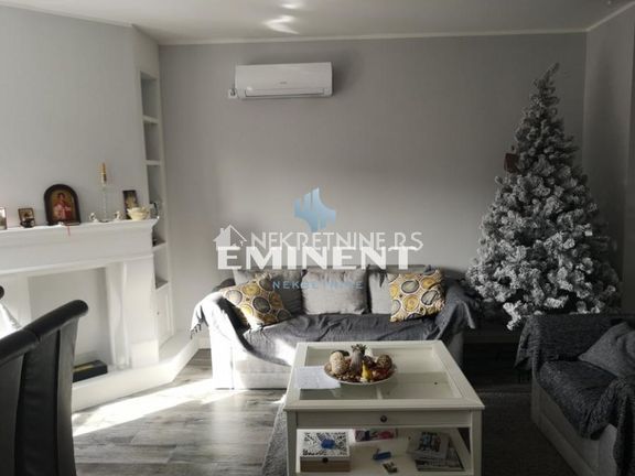 Vračar, Crveni krst, Žička, 3.5, 82m2, 1400 EUR