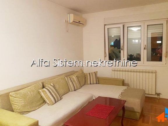 Zvezdara, Đeram pijaca, 2.0 stan, 50m2, 600 EUR, ID 46013