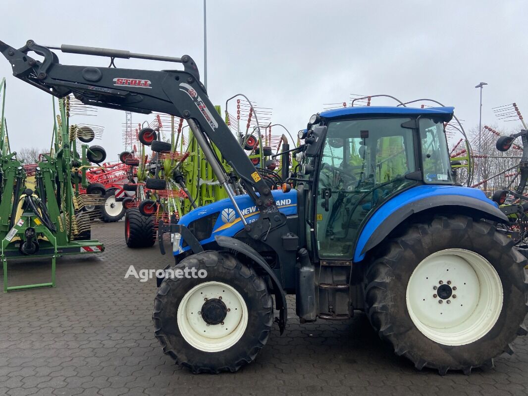 New Holland T 4.95 traktor točkaš
