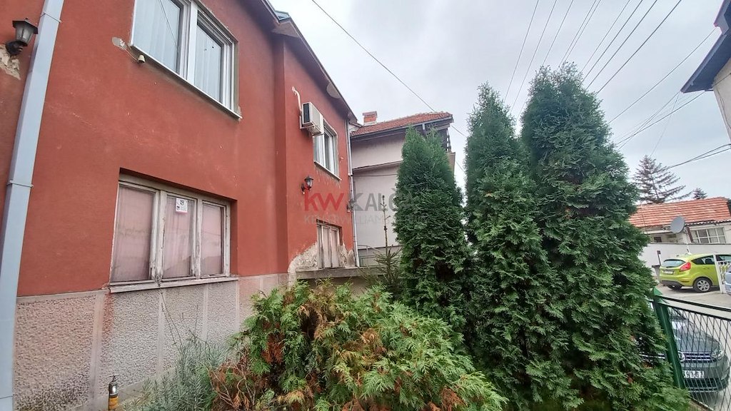 Prodaja porodične kuće na Paliluli, Rasadnik 130m2