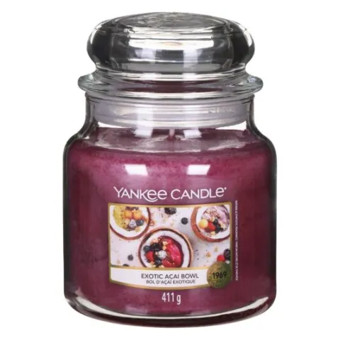 Exotic Acai Bowl - Yankee Candle mirisna sveća M (kokos, crne ribizle, trešnje, vanila)