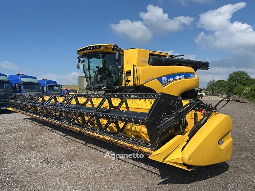 New Holland CR9.90 Revelation Combine Harvester