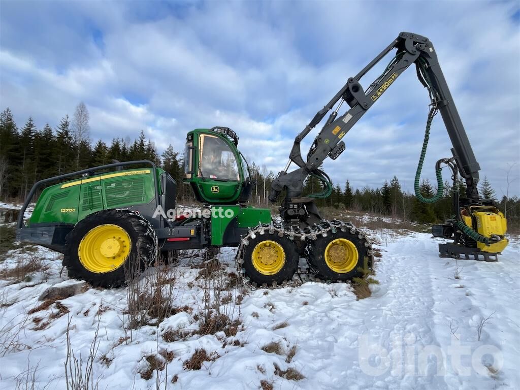 Prodaje se John Deere 1270 G harvester na aukciji