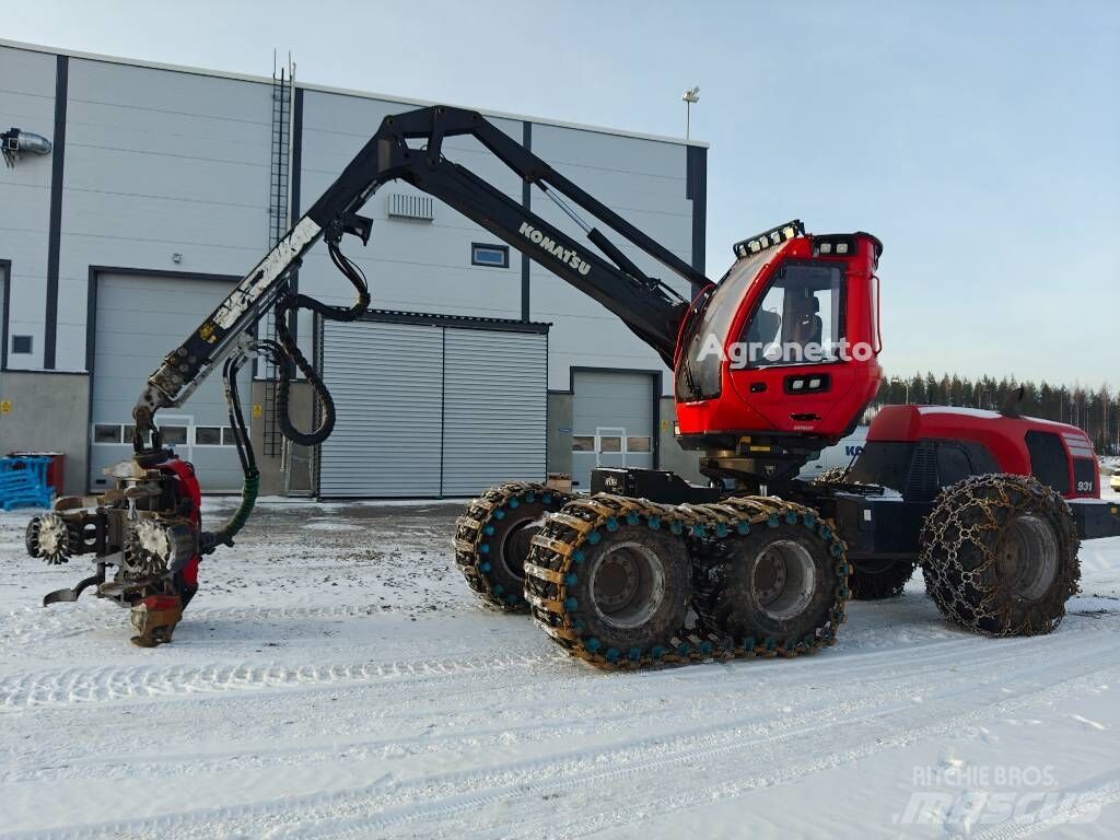 Komatsu 931 harvester