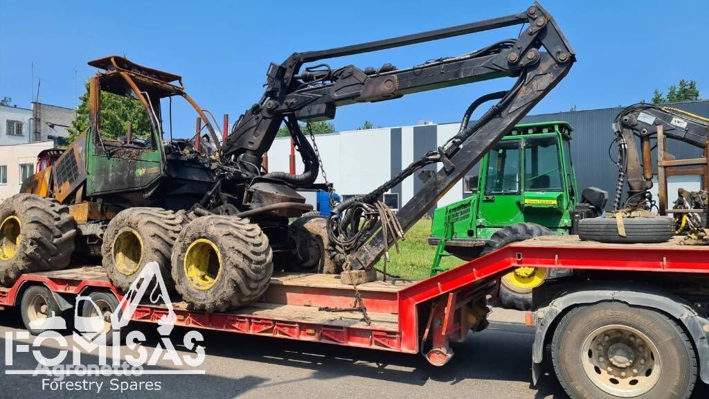 John Deere 770 D harvester