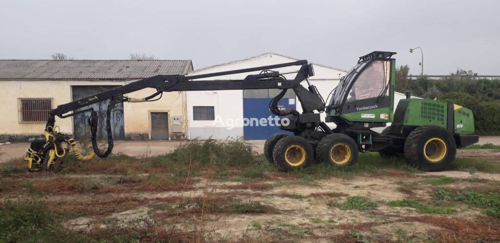 Timberjack 1070 harvester