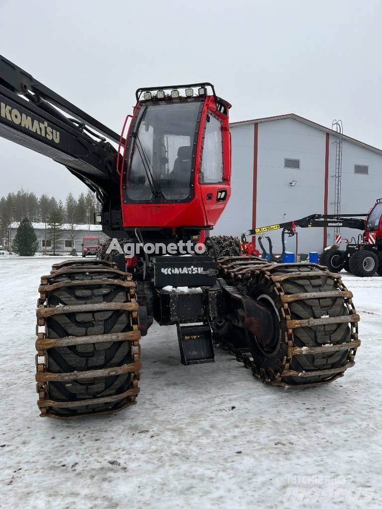 Komatsu 911.6 harvester