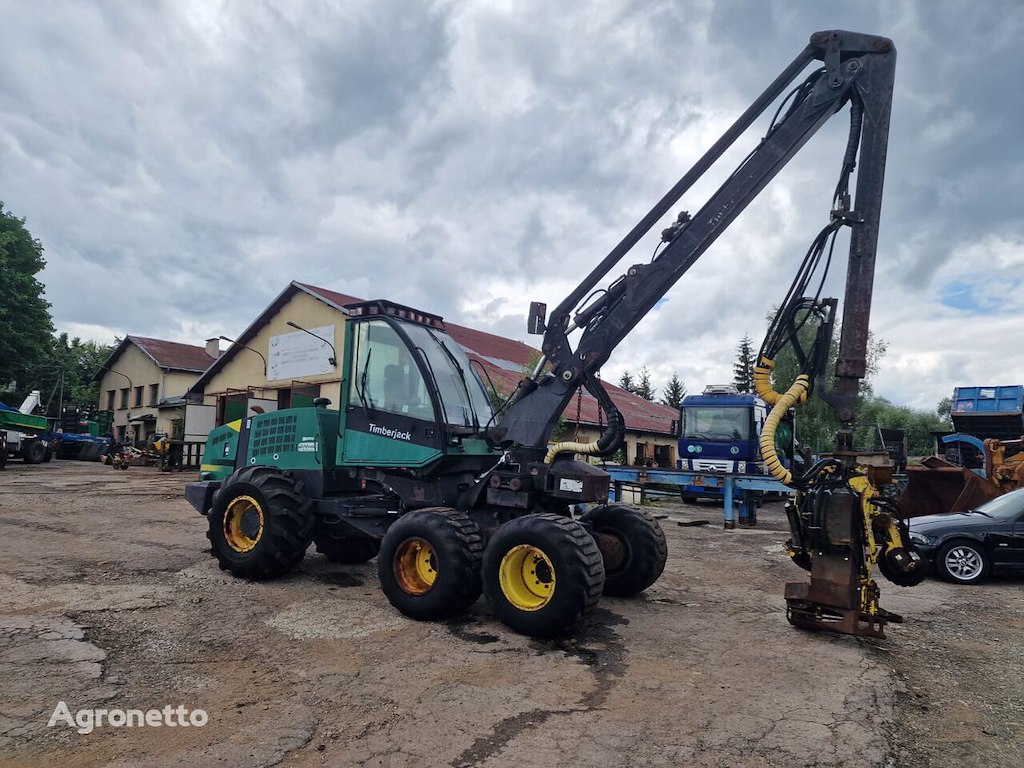 Timberjack 1070 C harvester