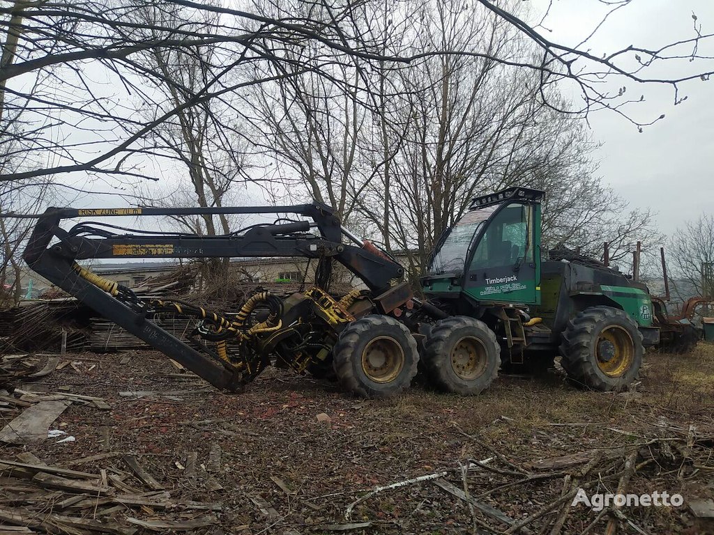 Timberjack 1270C harvester