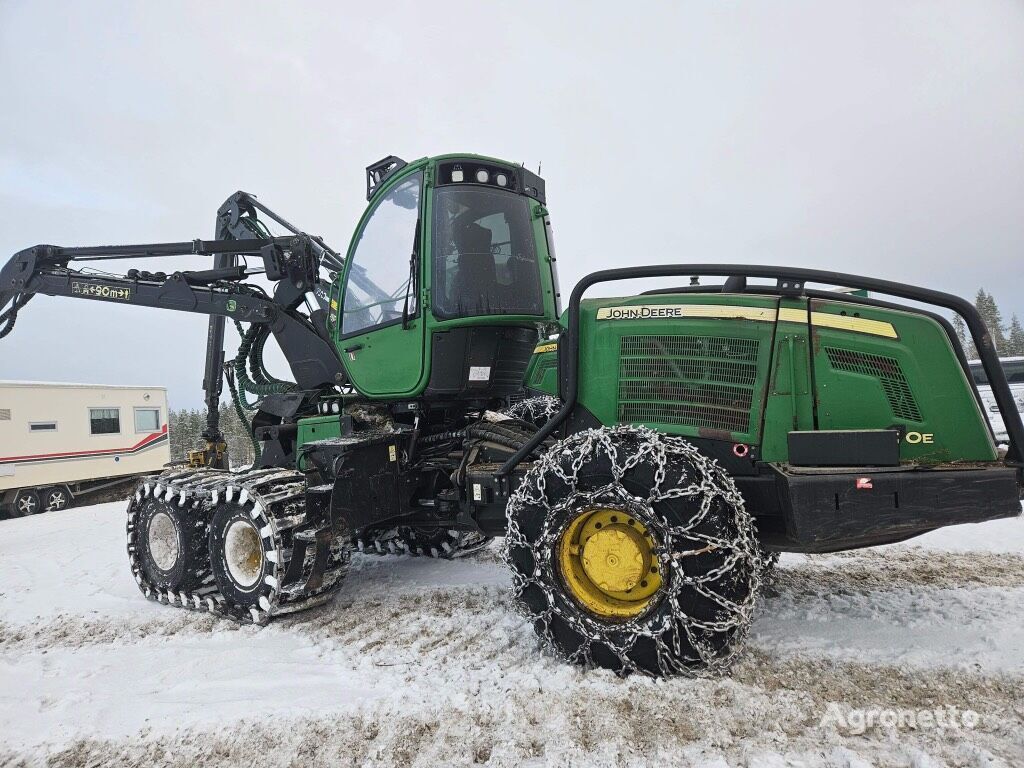 John Deere 1070 E harvester