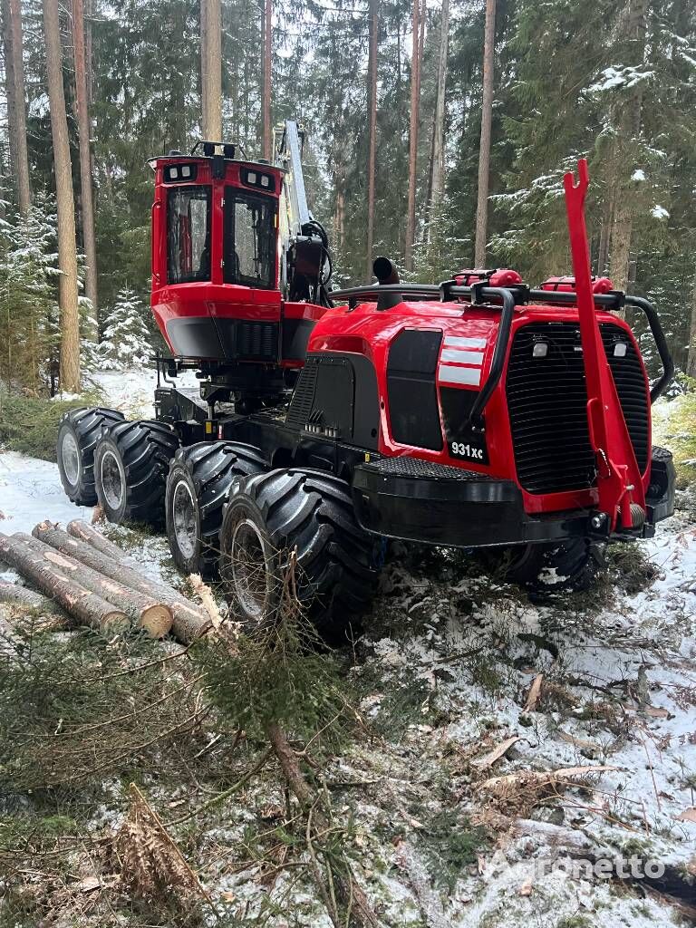 Komatsu 931 XC harvester