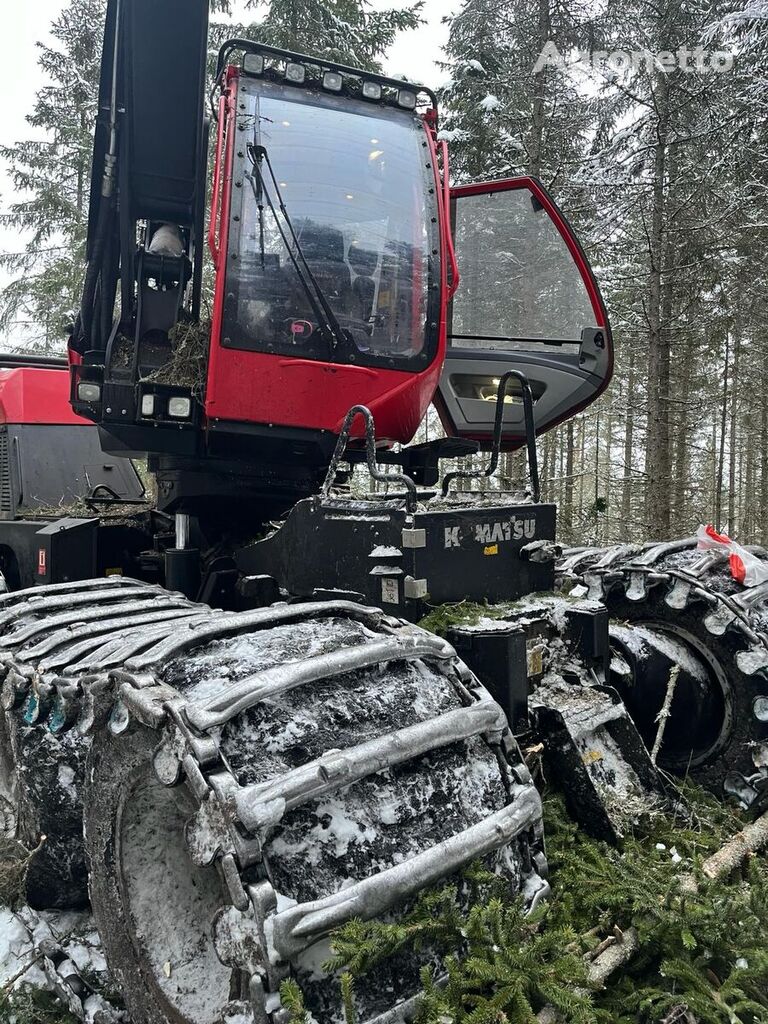 Komatsu 901XC harvester