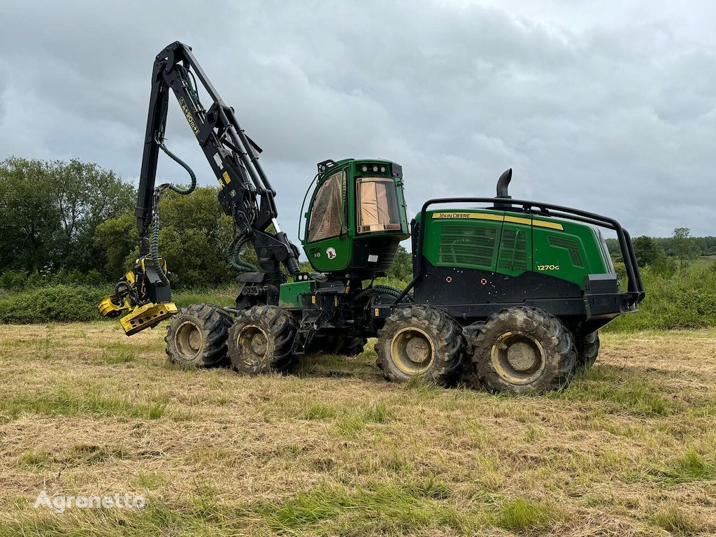 John Deere 1270G 8WD harvester