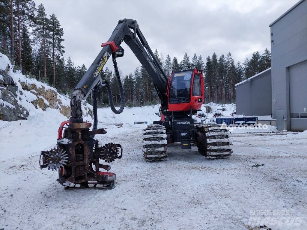 Komatsu 901XC harvester