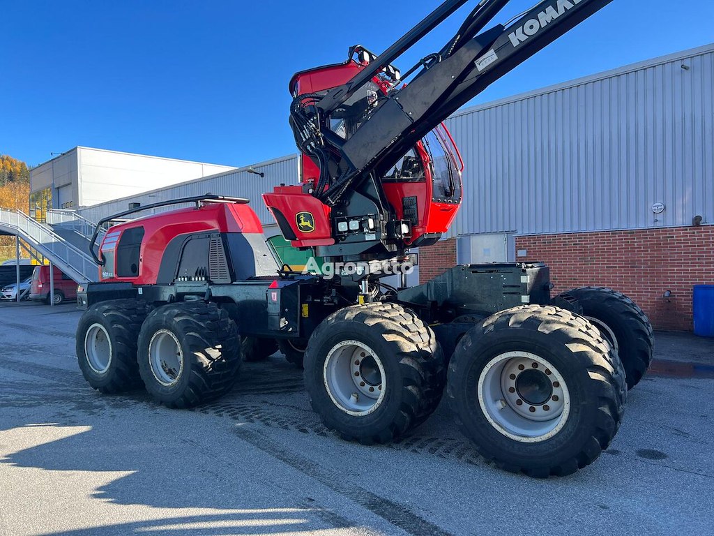 Komatsu 901XC harvester