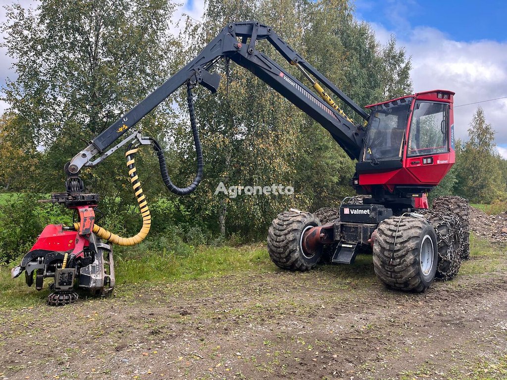 Valmet 901 TX harvester