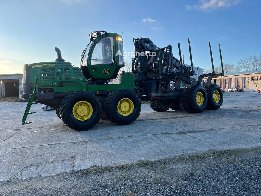 John Deere 1910G forvarder