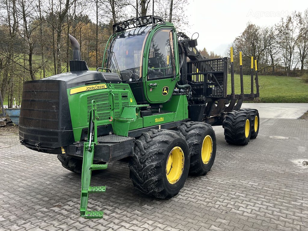 John Deere 1210G forvarder