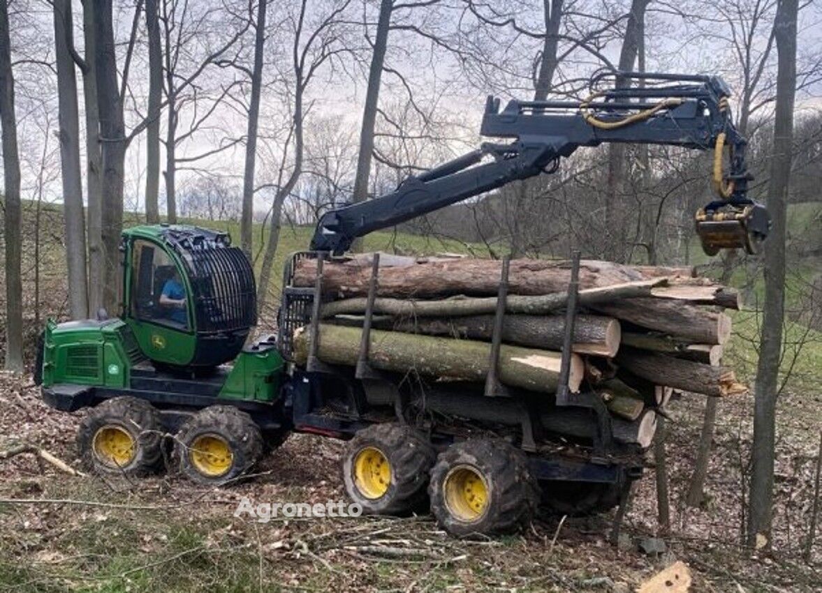 John Deere 1010E forvarder