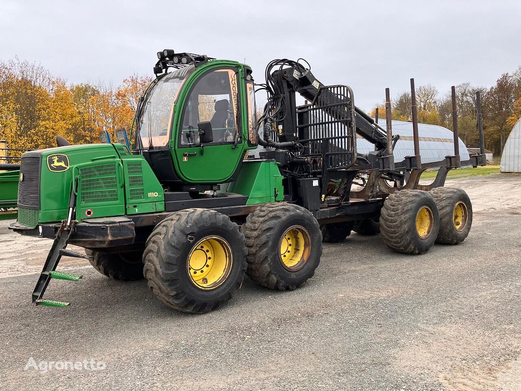 John Deere 1110 E forvarder