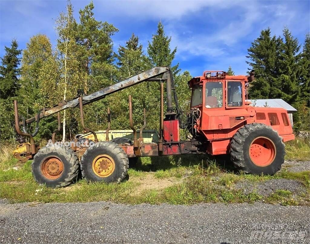 Valmet 886K forvarder