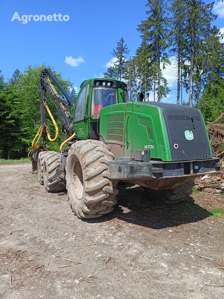 John Deere 1470 E gusenični usnopljivač