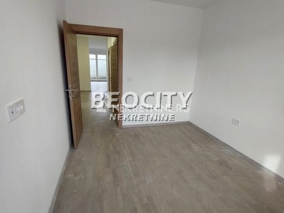 Novi Sad, Sremska Kamenica, Tihomira Arsića , 3.5, 74m2, 400EUR