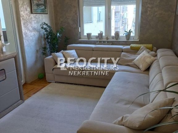 Novi Sad, Nova Detelinara, Dr Svetislava Kasapinovića, 3.5, 70m2, 199500EUR