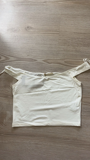 Stradivarius top    L