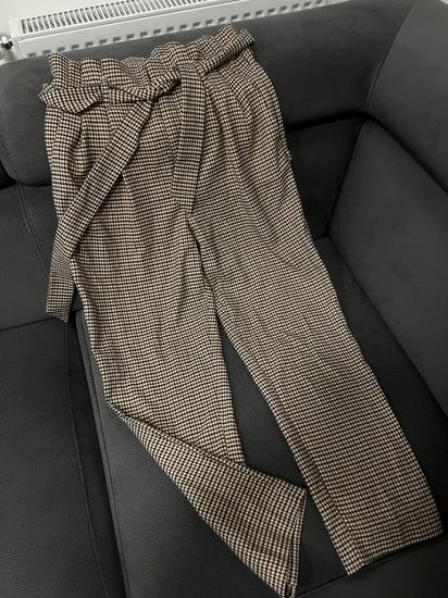 H&M karirane pantalone vezivanje M