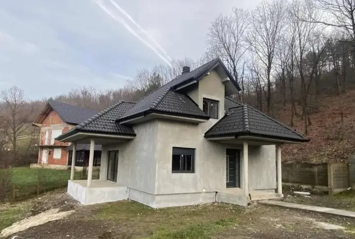 Kuća, Kraljevo, 5 soban, 130m²