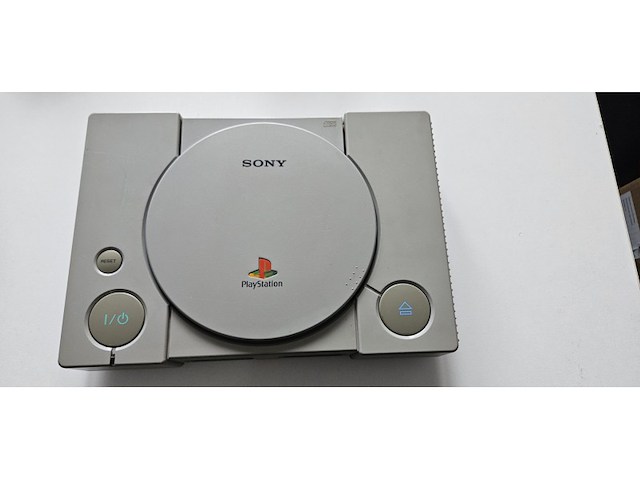 Playstation 1 Konzola