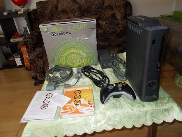 XBOX 360 Elite - 120 GB