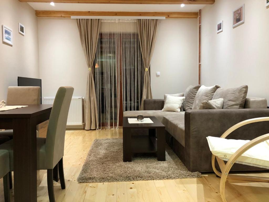 Apartmani Sredojevic