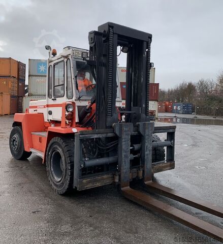 Heavy Duty Forklifts - Diesel
Svetruck 13,6-120-32