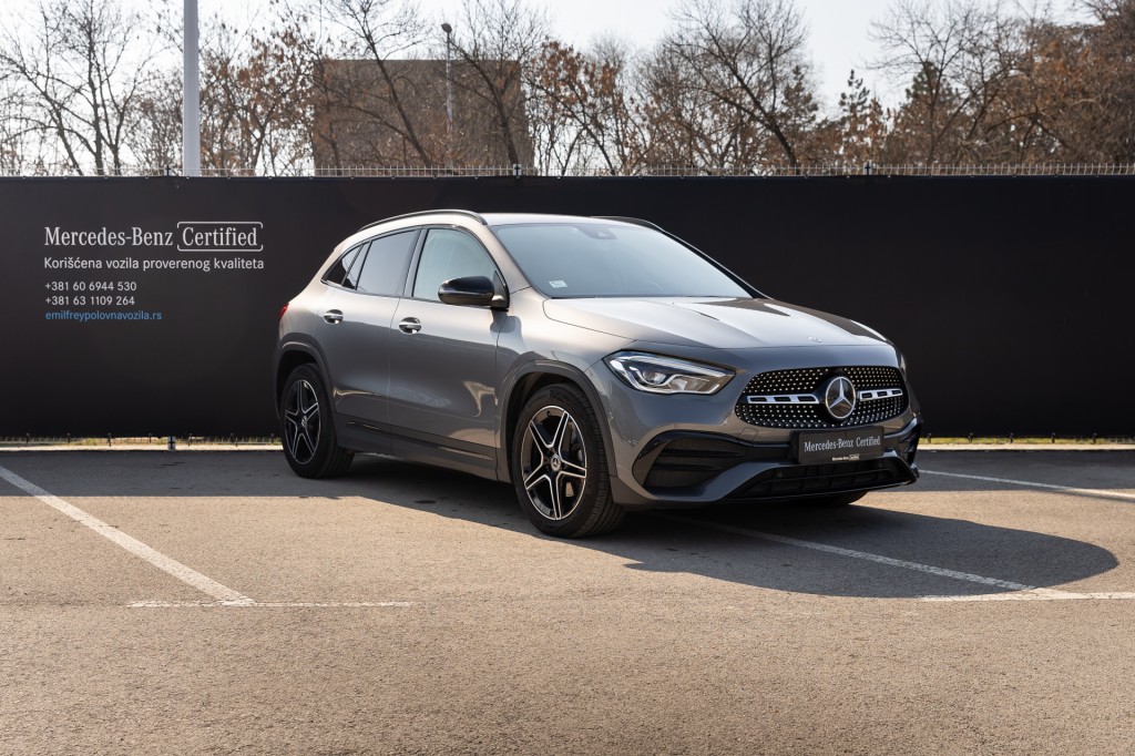 MERCEDES GLA