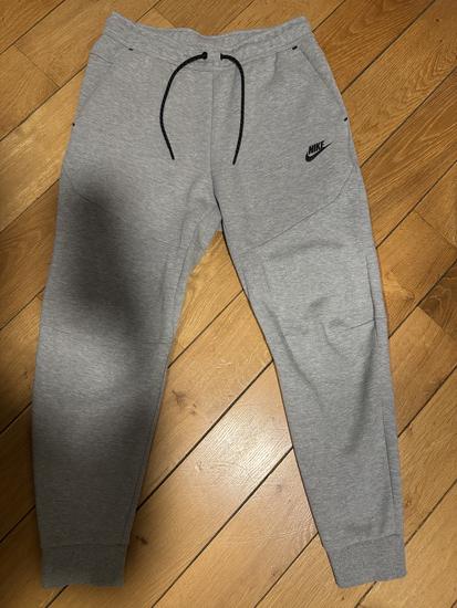 Nike Tech Fleece muški donji deo trenerke M