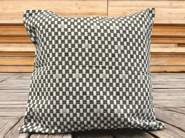 Ukrasna jastučnica 45x45cm model Q
